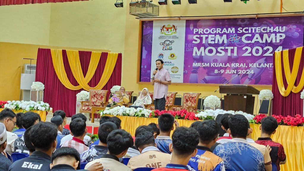 Program SciTech4U (STEM CAMP MOSTI 2024) dan Faculty@School, FTKPM tarik minat pelajar teroka ...